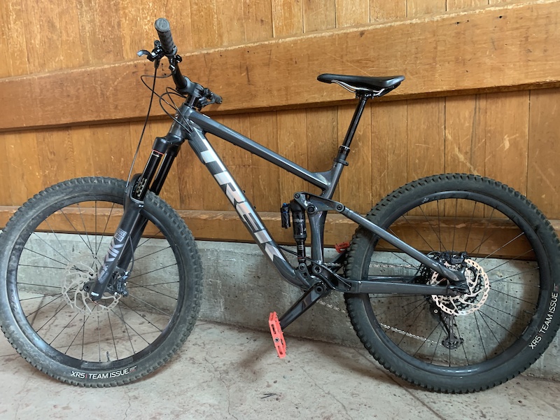 2022 Trek Remedy 8 XT Medium - Beautiful For Sale