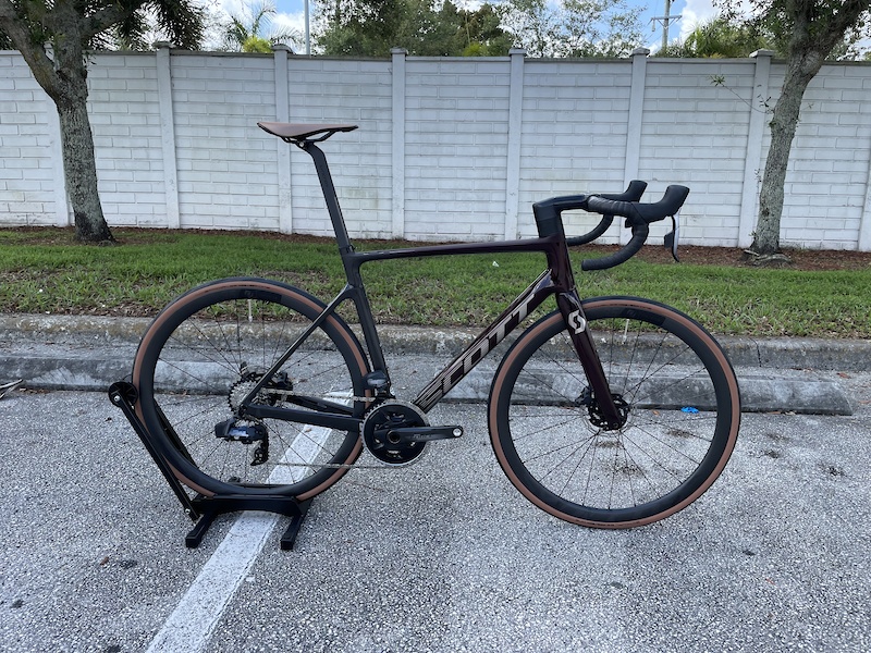 2023 Scott Addict RC 10 56cm SRAM FORCE AXS QUARQ For Sale