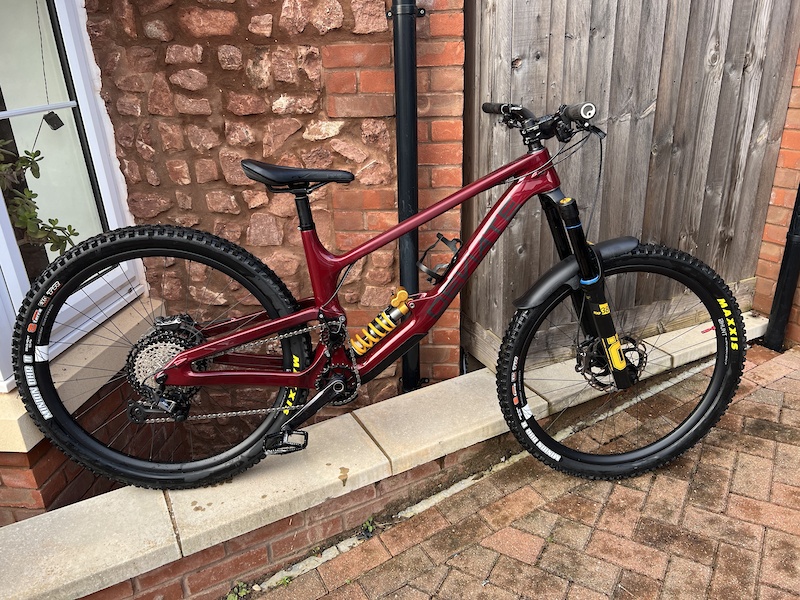 2022 Deviate Claymore Frame Large Ohlins TTX coil For Sale