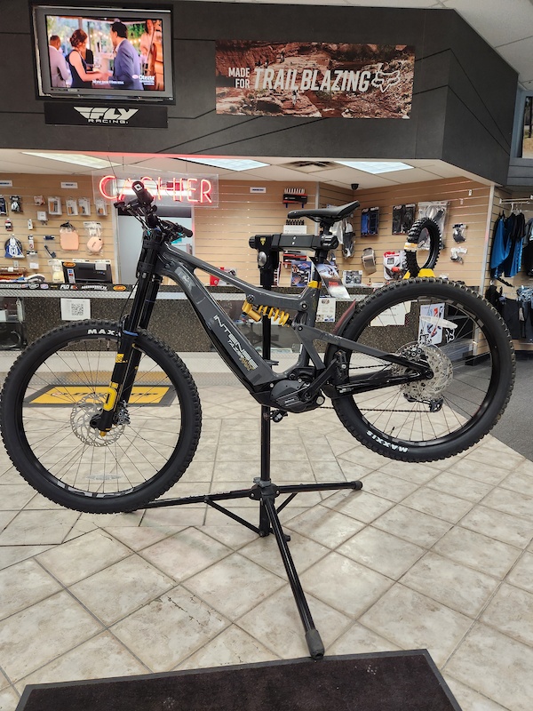 2022 Intense Tazer MX Pro build with carbon For Sale