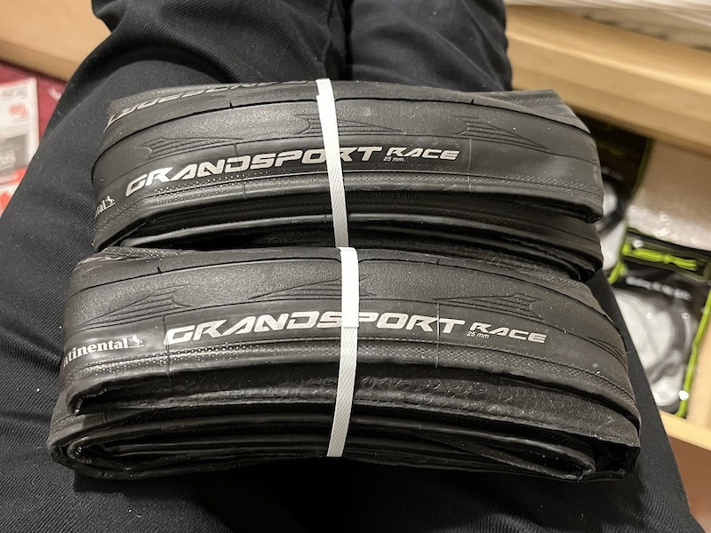 2x Continental Grand Sport Race 700x25c Brand New For Sale