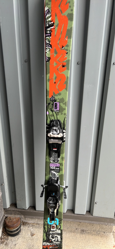 K2 skiis lightly used For Sale