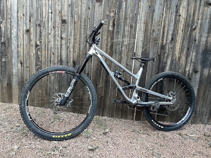 2022 Commencal Clash Mullet build For Sale