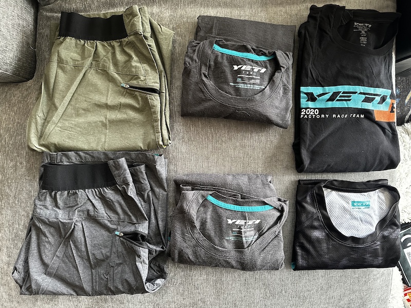 2021 A bunch of XXL Yeti Clothes - shorts/shirts/jersey For Sale