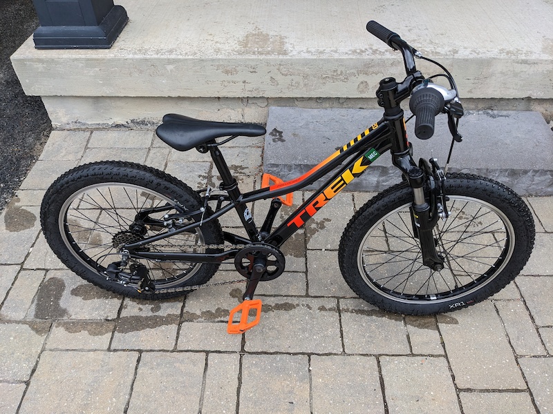 2021 Kids Trek Precaliber 20" Mountain Bike (Black) For Sale