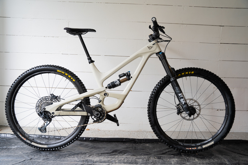 2020 YT Capra Comp (Large) For Sale