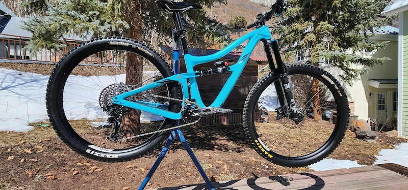 2021 Ibis Ripmo V2, Small Frame, Bug Zapper Blue For Sale