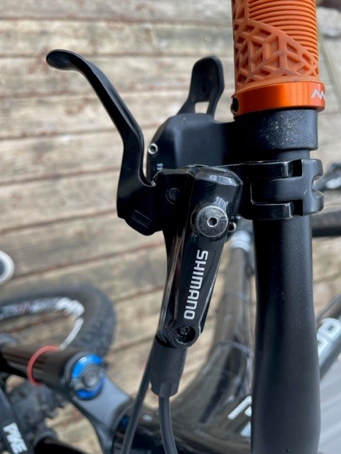 2018 Shimano Deore M615 Brake Set and CL Rotors For Sale