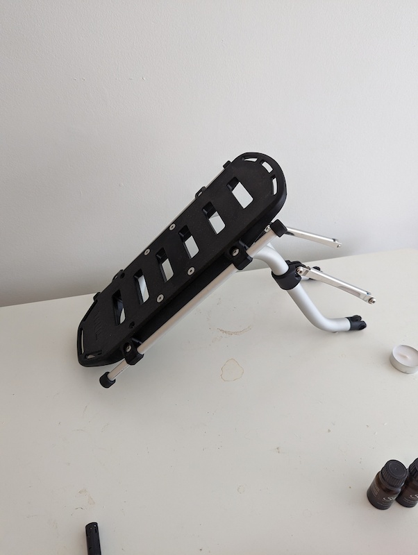 2022 Thule tour rack for full suspension bikes For Sale