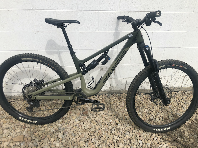2022 Rocky Mountain Altitude C70 Medium For Sale