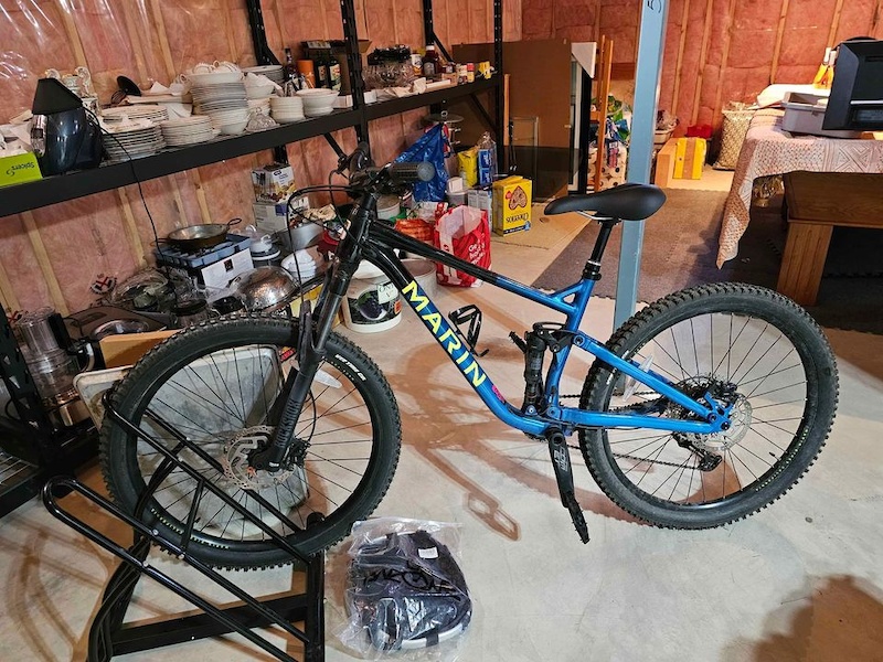 2022 Marin Rift Zone 2 Medium Frame 27.5 inch tires For Sale