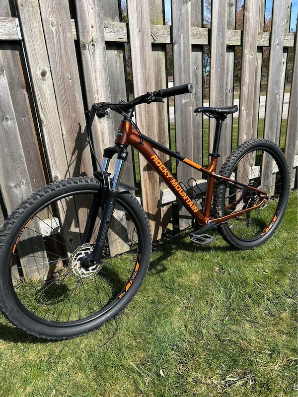 2021 Small Rocky Mountain Mountain Bike Soul 10 For Sale