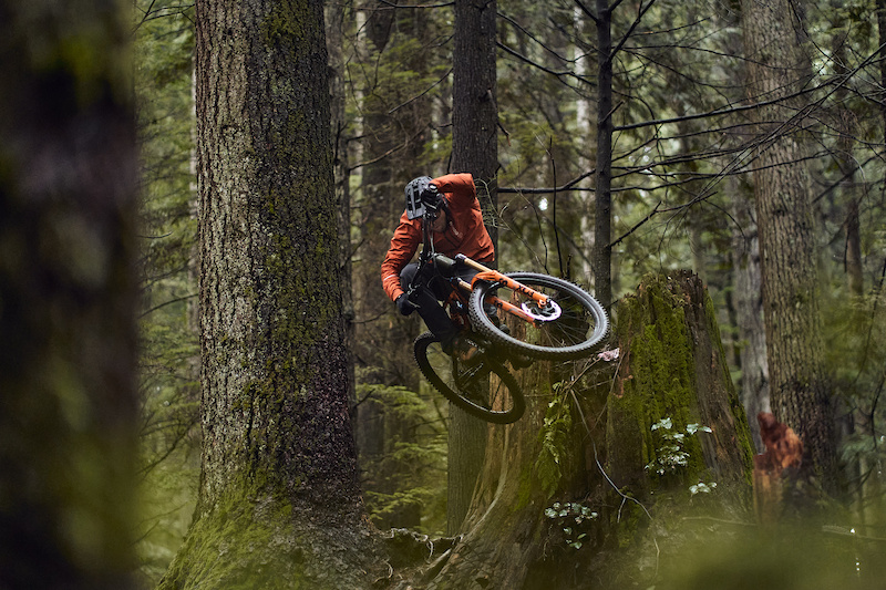 Video: Geoff Gulevich & Max Grayston Tour the North Shore - Pinkbike