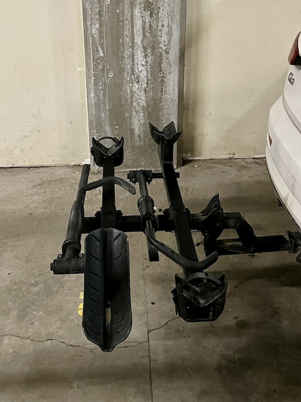 2020 Thule T2 Classic Bike Rack 2" For Sale