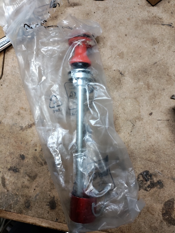 2021 Rockshox Debonair air spring ZEB 160mm For Sale
