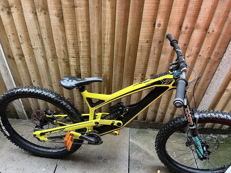2016 Yt tues cf pro FRAME AND SHOCK ONLY For Sale