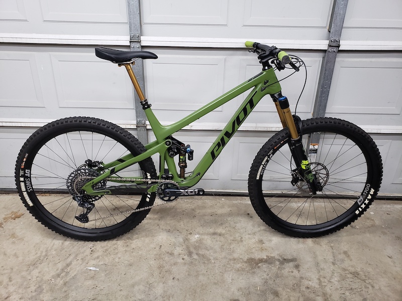 MINT PIVOT SWITCHBLADE V3 X01 EAGLE 12-SPEED-XL For Sale