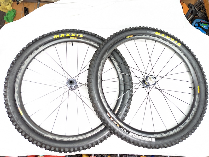 2022 Mavic Crossmax Pro Carbon 27.5 Boost Wheelset XD For Sale