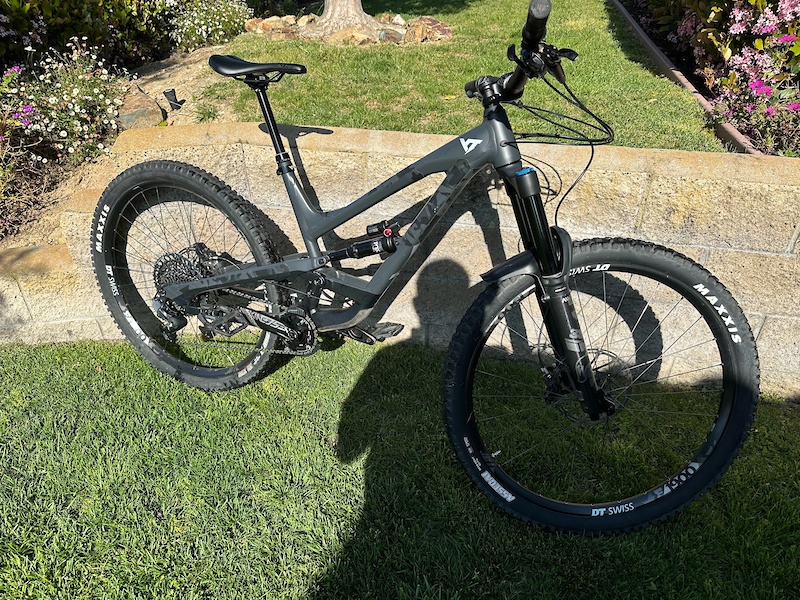 2021 YT Capra Pro AL 29 Black Magic For Sale