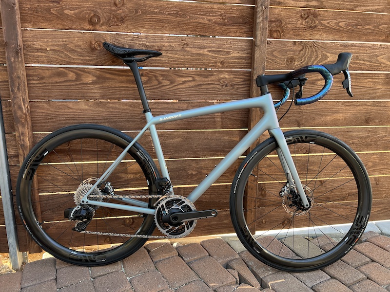 2022 Specialized S-Works Aethos 56cm Red etap ENVE For Sale