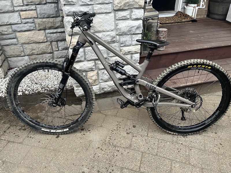 2021 Commencal Clash Jr 27.5 For Sale