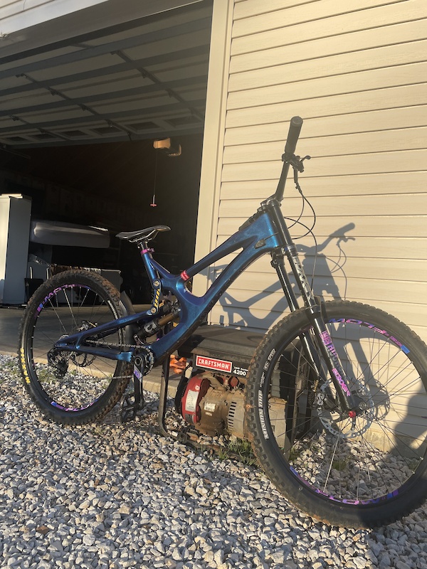 2016 Intense M16c XL Gorgeous! Fully refurbished! For Sale