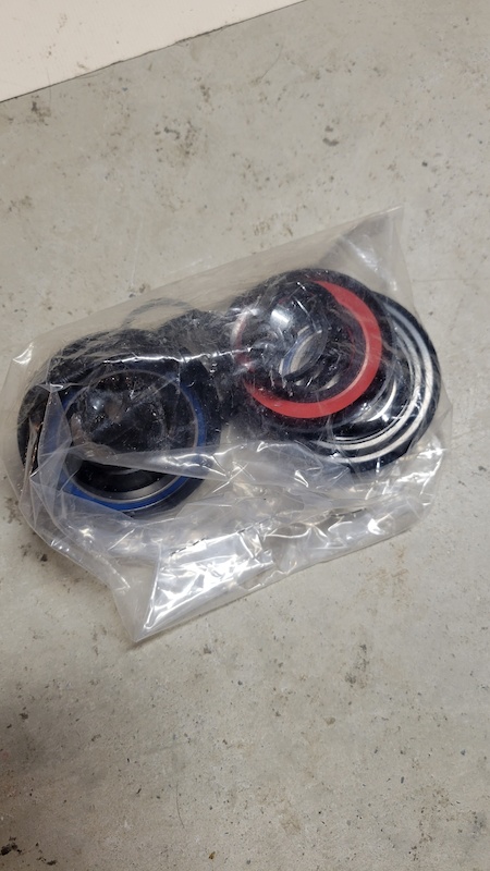 2022 NEW Acros Headset from Commencal Supreme V4 (ZS56) For Sale