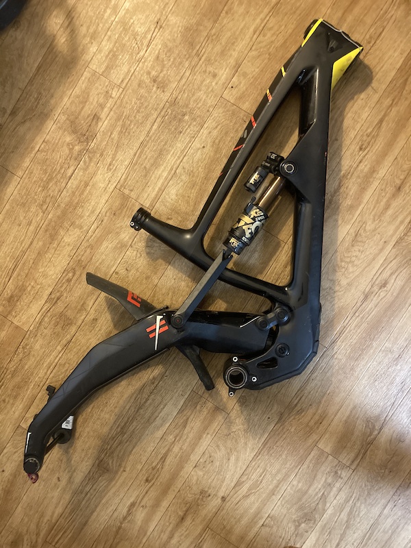 2019 Polygon Xquareone DH9 For Sale