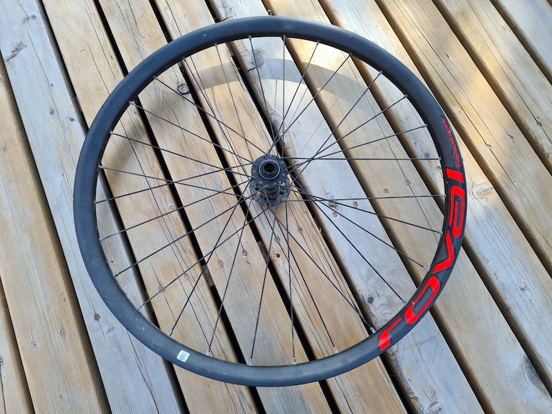 New Roval Traverse carbon front wheel 27.5 For Sale