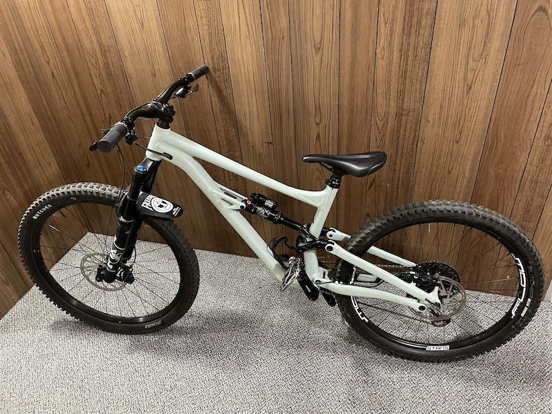 2022 Specialized Status 160 S4 For Sale