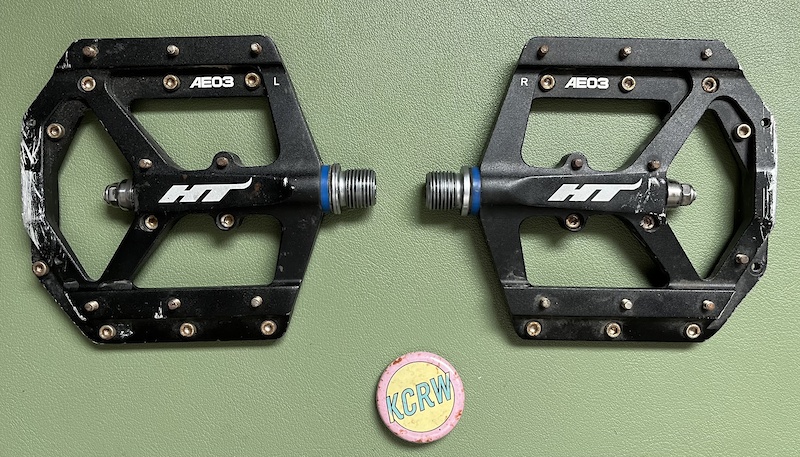 HT Components AE03 Pedals Black For Sale
