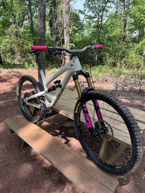 2021 YT Capra with Upgrades For Sale