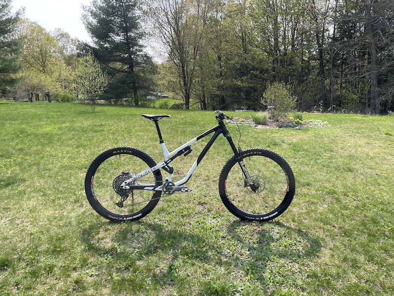 2021 Commencal Meta AM Team Build For Sale