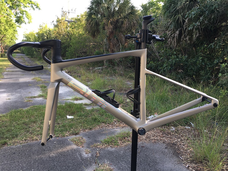 2023 Teammachine SLR-01 Frameset For Sale