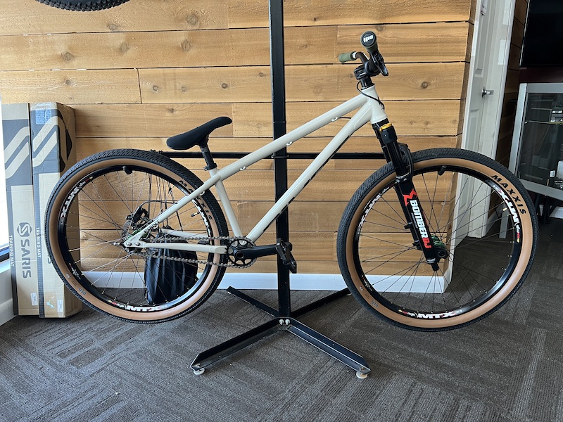 2022 Pivot Point custom build For Sale