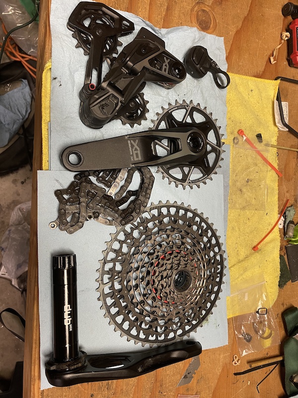 2024 SRAM XO AXS transmission like new 175mm cranks For Sale