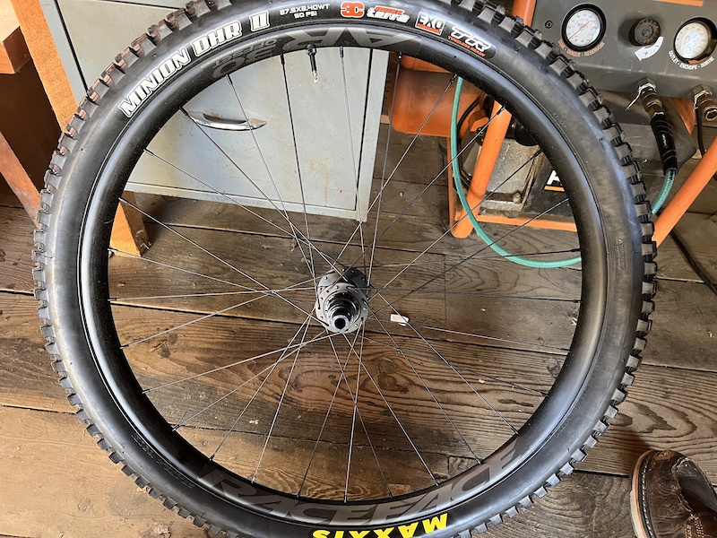 2022 Race Face AR 30 Offset Rear Wheel (PENDING) For Sale