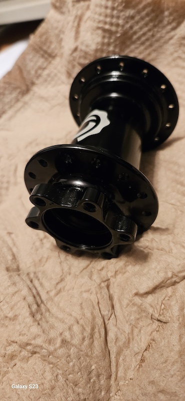 I9 Torch - RR - Classic 28h DH150 Super Boost Black For Sale