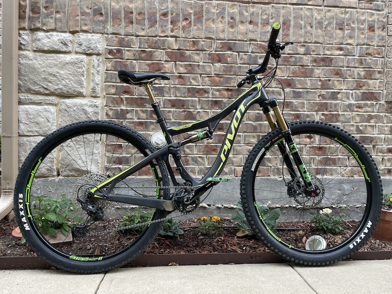 2015 Pivot Mach 429 Carbon For Sale