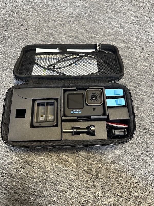 GoPro HERO 10 Action Camera Bundle - Black For Sale