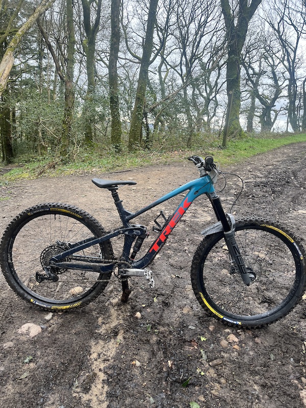2021 trek slash UPGRADED For Sale
