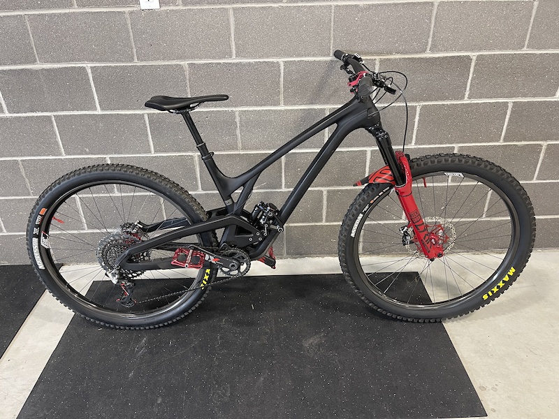 2022 Evil Offering V2 Medium For Sale