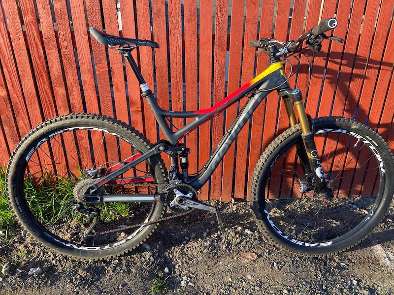 2015 Devinci Carbon Atlas 29 For Sale
