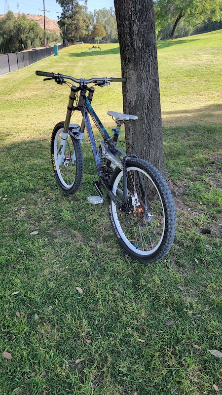 2013 Downhill Mountain Bike Ellsworth Rogue For Sale