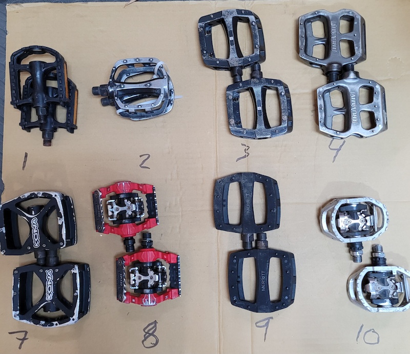 Multiples used pedals sets For Sale