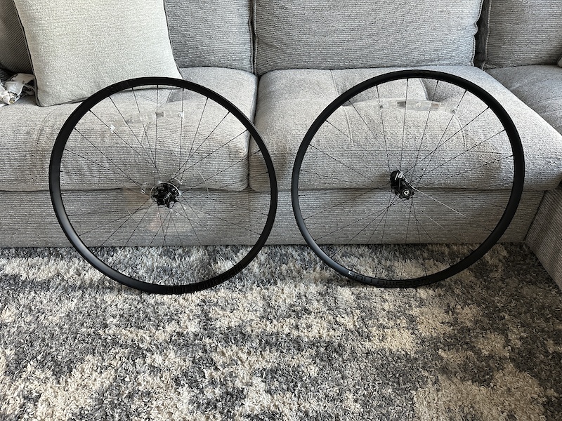 2023 Cannondale Hollowgram S27 Carbon Wheelset Lefty, Boost For Sale