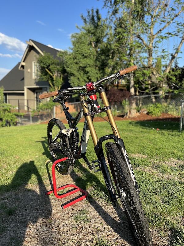 2011 Trek Session 8 Size Large For Sale