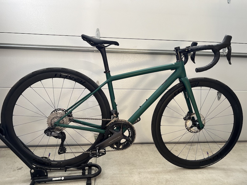 2022 Specialized Aethos Expert Size 49 For Sale