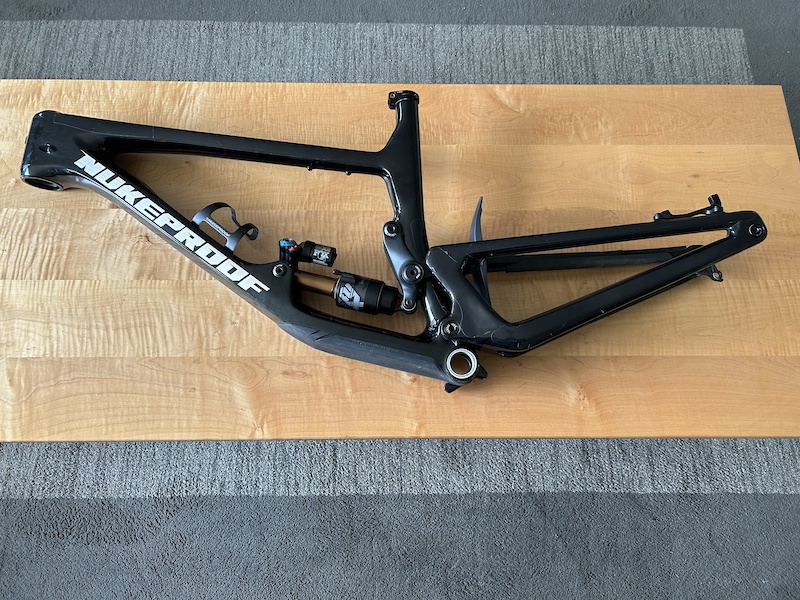 2022 nukeproof giga For Sale