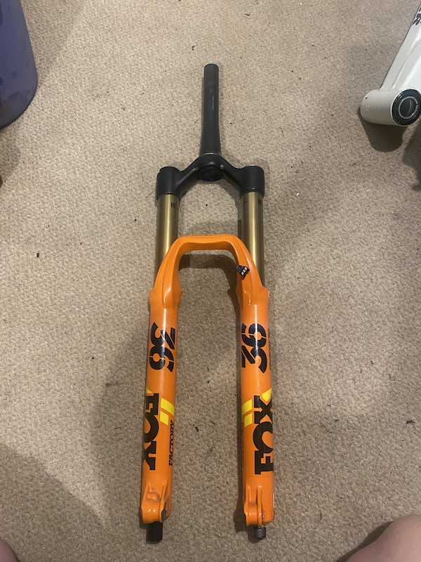 2018 Fox 36 factory grip 2 damper 27.5 vorsprung coil 160mm For Sale